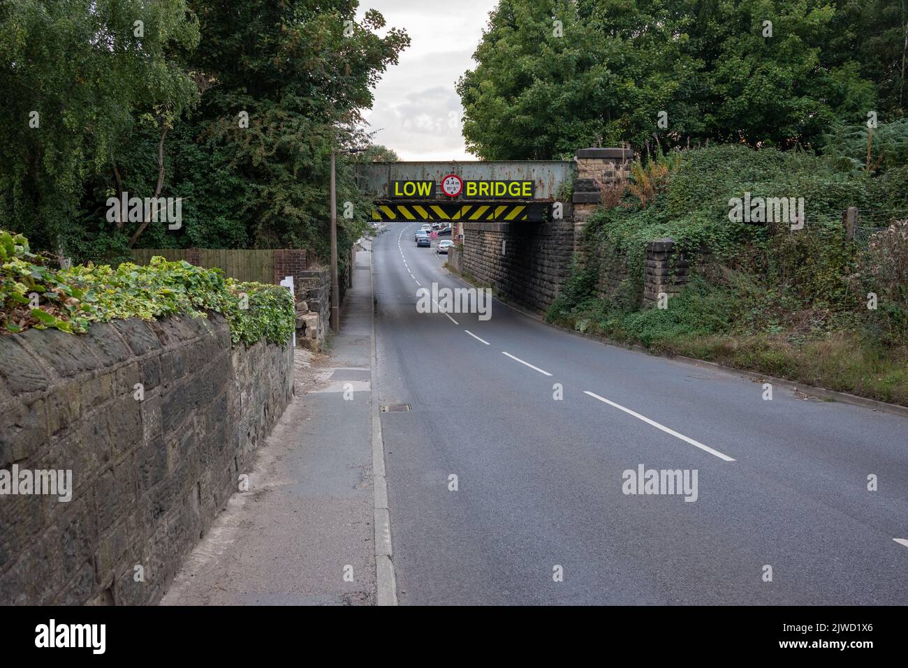 Warning low bridge hi-res stock photography and images - Alamy