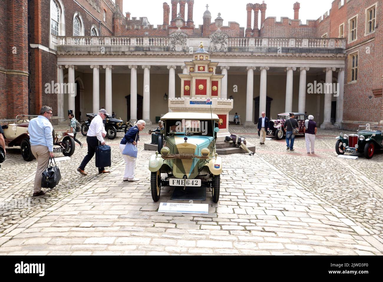 Leading global auction house Gooding & Company conducted a sale at ...