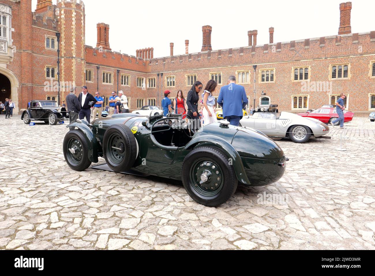 Leading global auction house Gooding & Company conducted a sale at ...