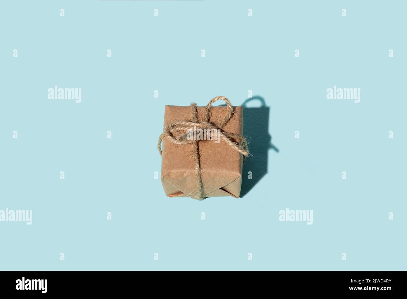 Vintage parcel hi-res stock photography and images - Alamy