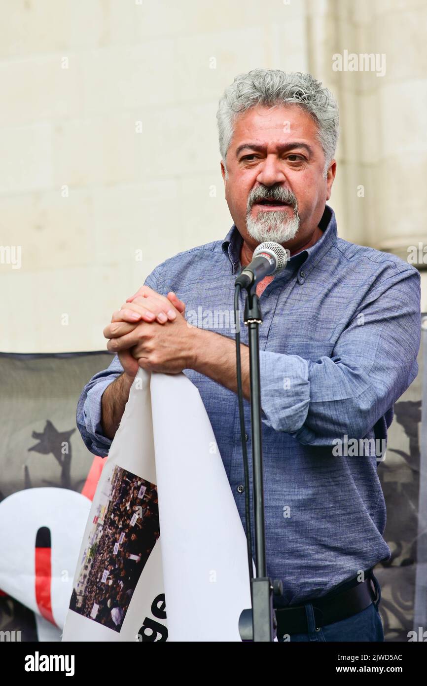 Royal Courts of Justice, London, UK. 5th Sep, 2022. Demonstrate stop ...