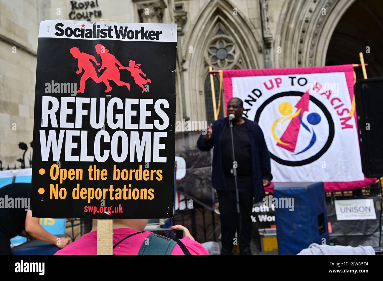Royal Courts of Justice, London, UK. 5th Sep, 2022. Speaker Stand Up To ...