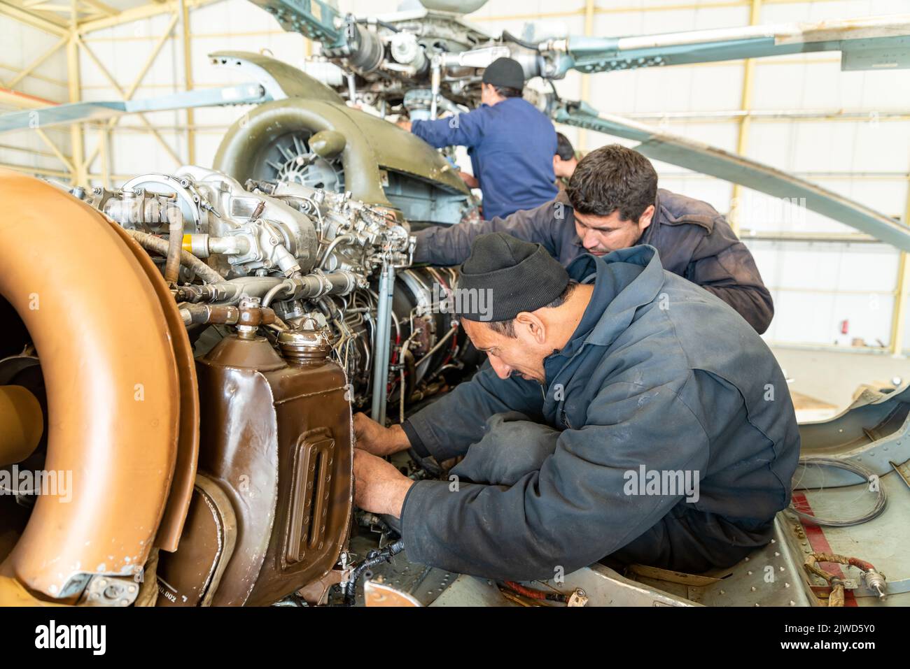 Bundeswehr in Afghanistan - Luftwaffenstützpunkt der Afghanischen ...