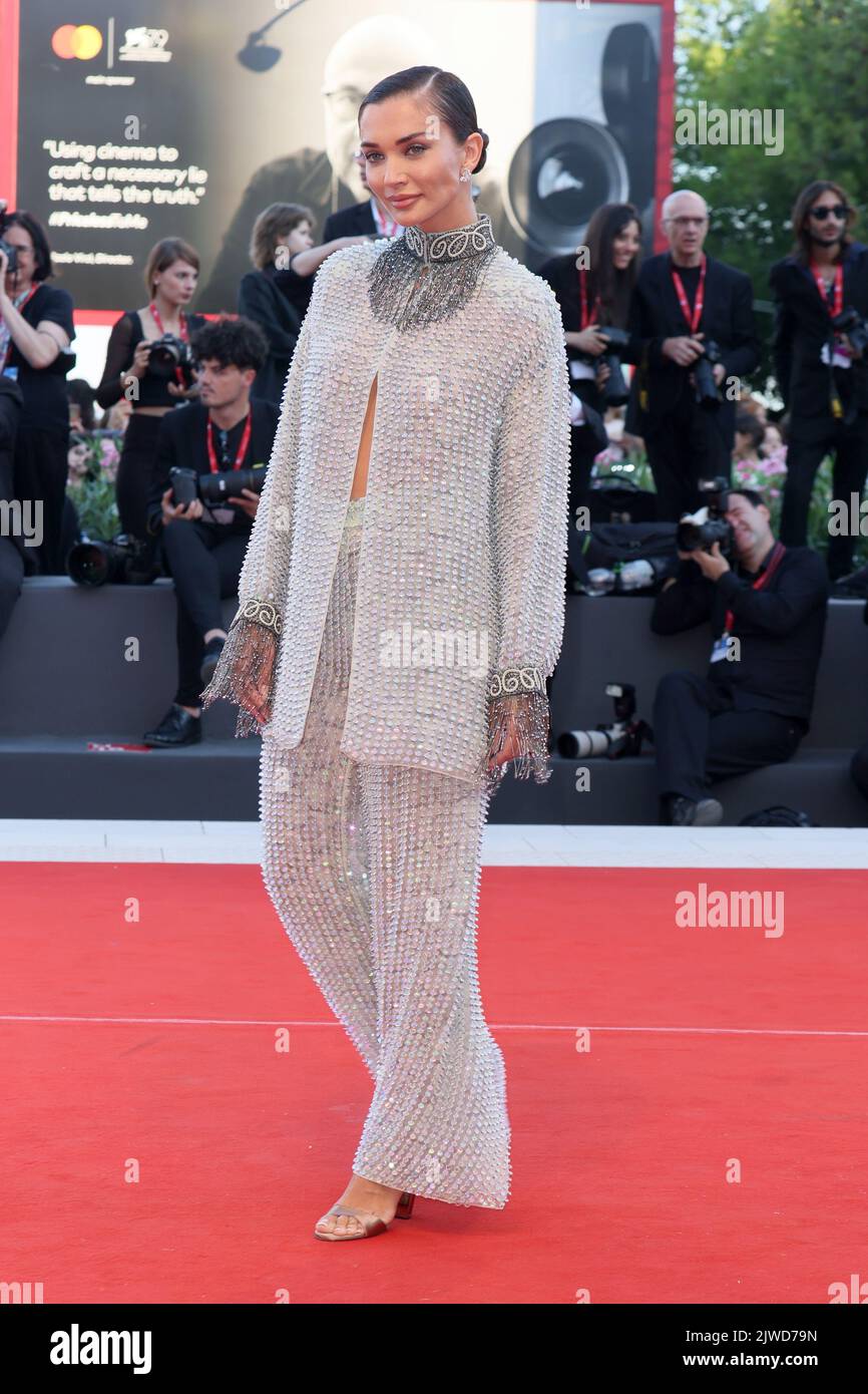 VENICE, ITALY - SEPTEMBER 02: Amy Jackson attends 'Bones and all' Red ...