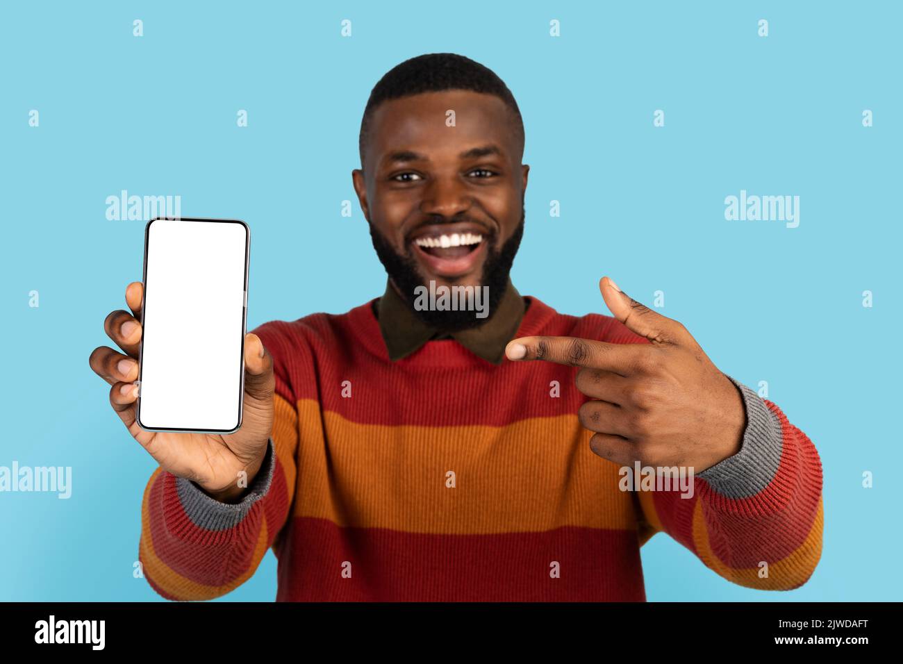 Excited black man hi-res stock photography and images - Alamy