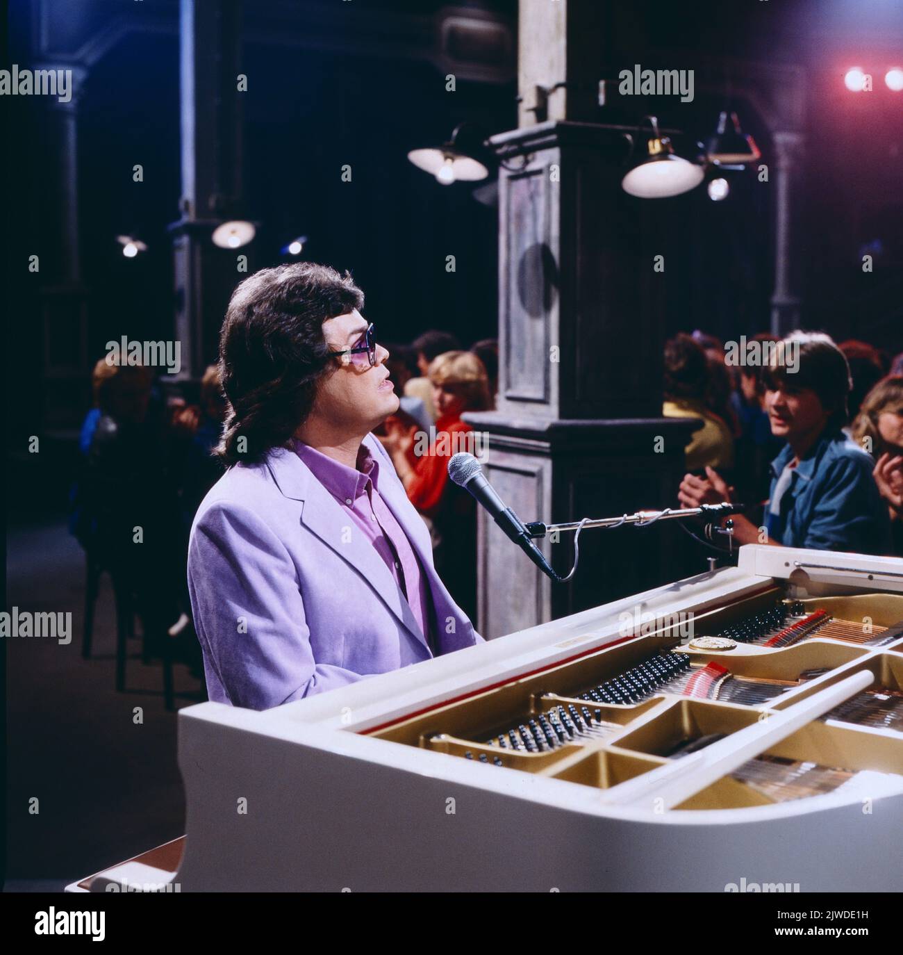 Ronnie Milsap, amerikanischer Country und Pop Sänger, Auftritt in ...