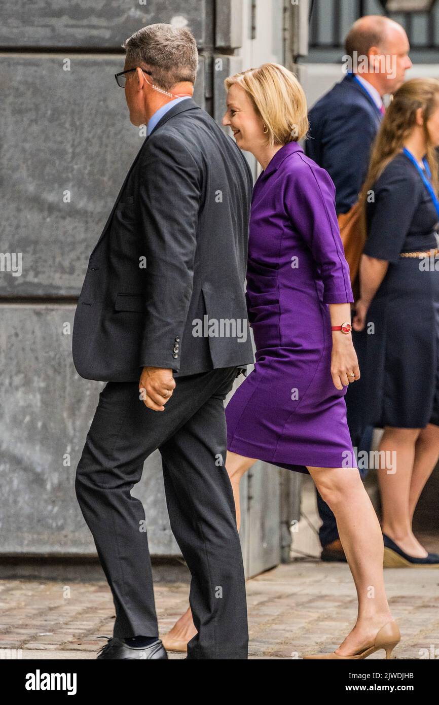 London, UK. 5th Sep, 2022. Liz Truss arrives and is chosen as ...