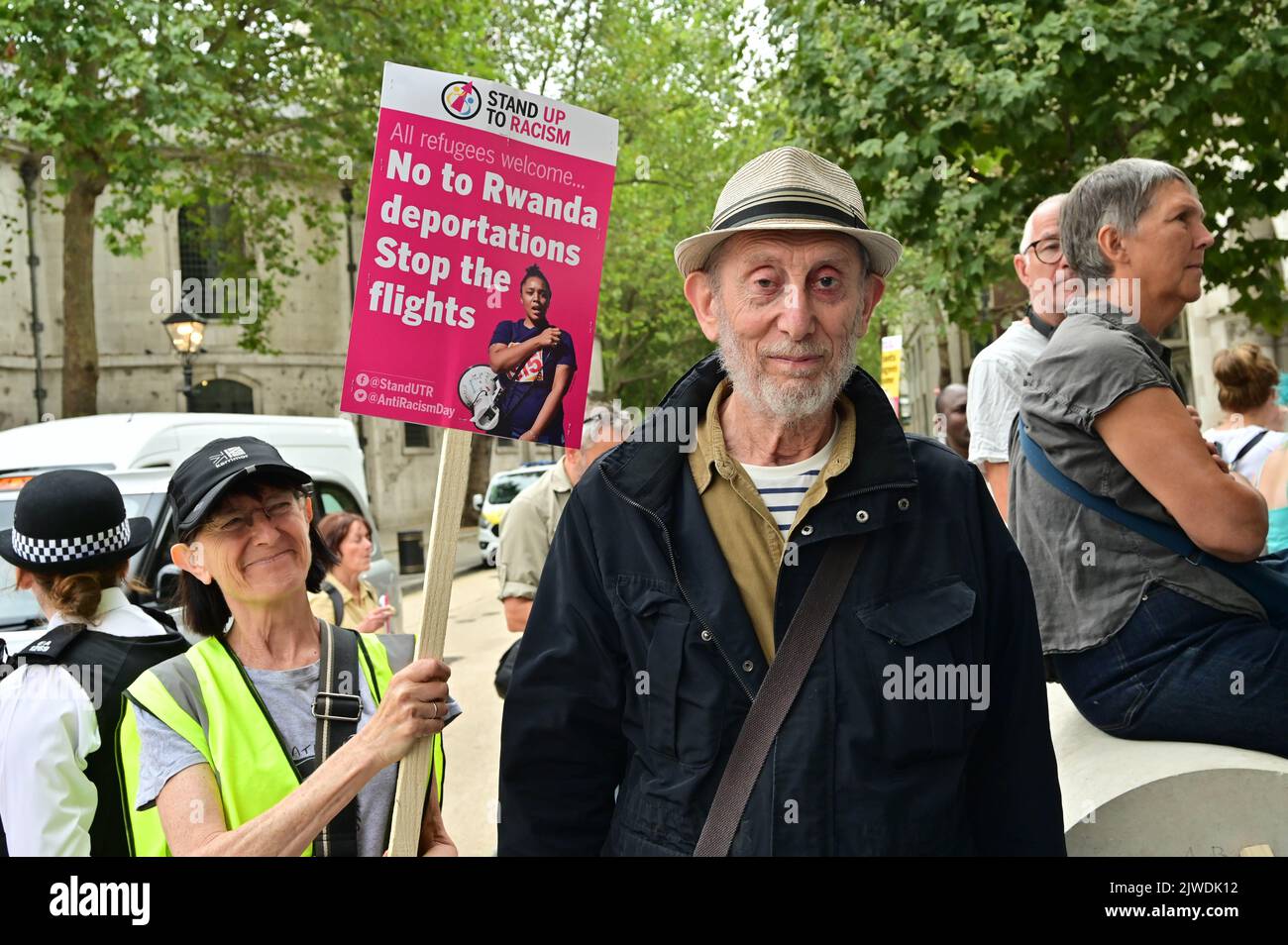 Royal Courts of Justice, London, UK. 5th Sep, 2022. Michael Wayne Rosen ...