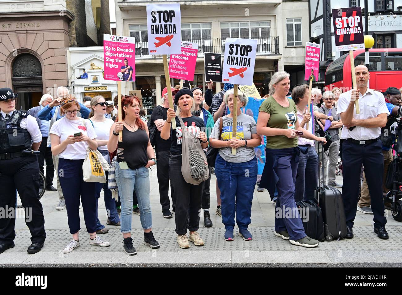 Royal Courts of Justice, London, UK. 5th Sep, 2022. Demonstrators stop ...