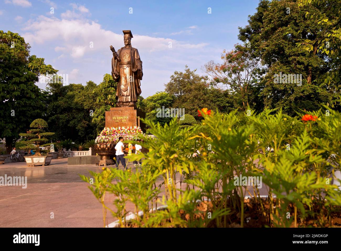 Hanoi founder memorial hi-res stock photography and images - Alamy