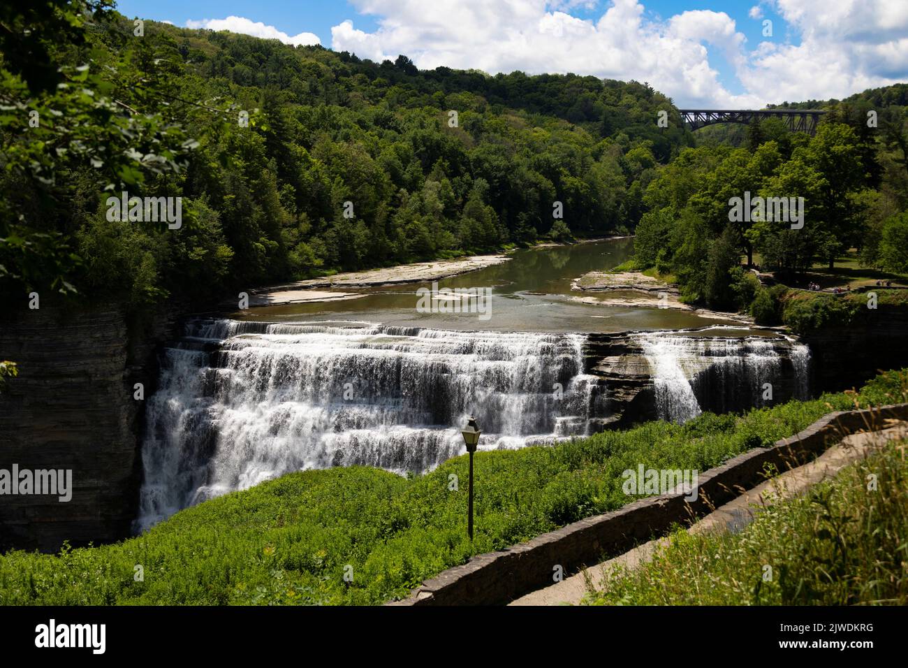 Beautiful waterfalls in middle hi-res stock photography and images - Alamy