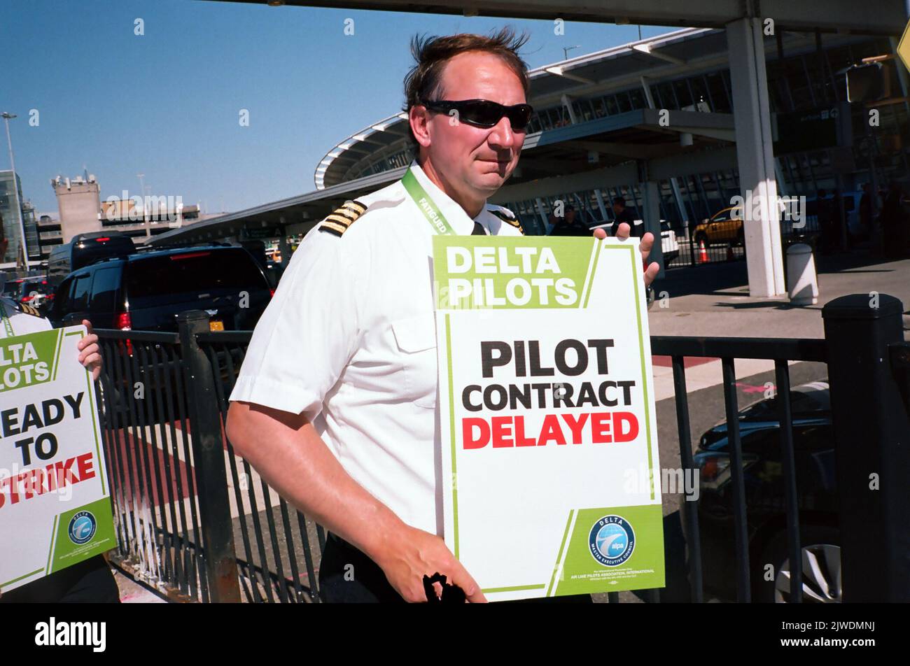 Queens, NY, USA. 14th Aug, 2022. JFK airport. Air Line Pilots ...