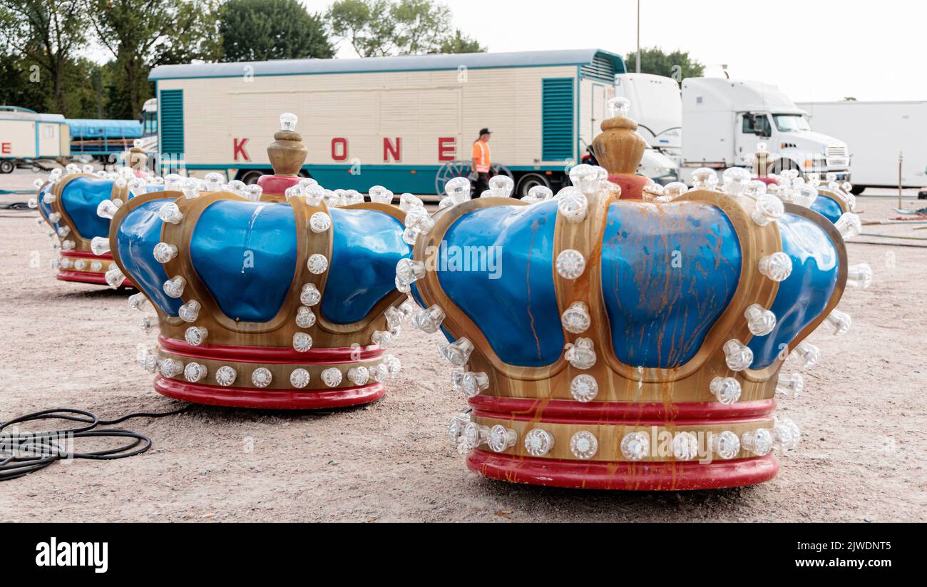 Hamburg, Germany. 05th Sep, 2022. Crowns, which will finally decorate ...