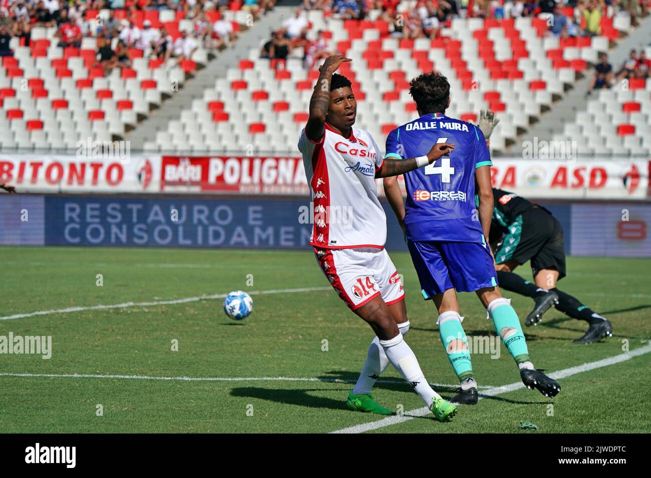 San Nicola stadium, Bari, Italy, September 03, 2022, Eddie Salcedo (SSC ...