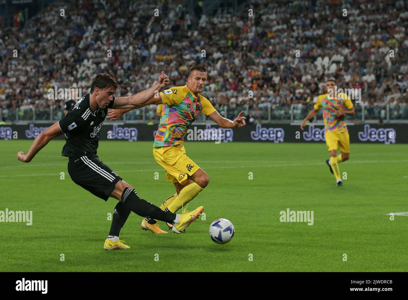 Vlahovic goal serie a hi-res stock photography and images - Alamy