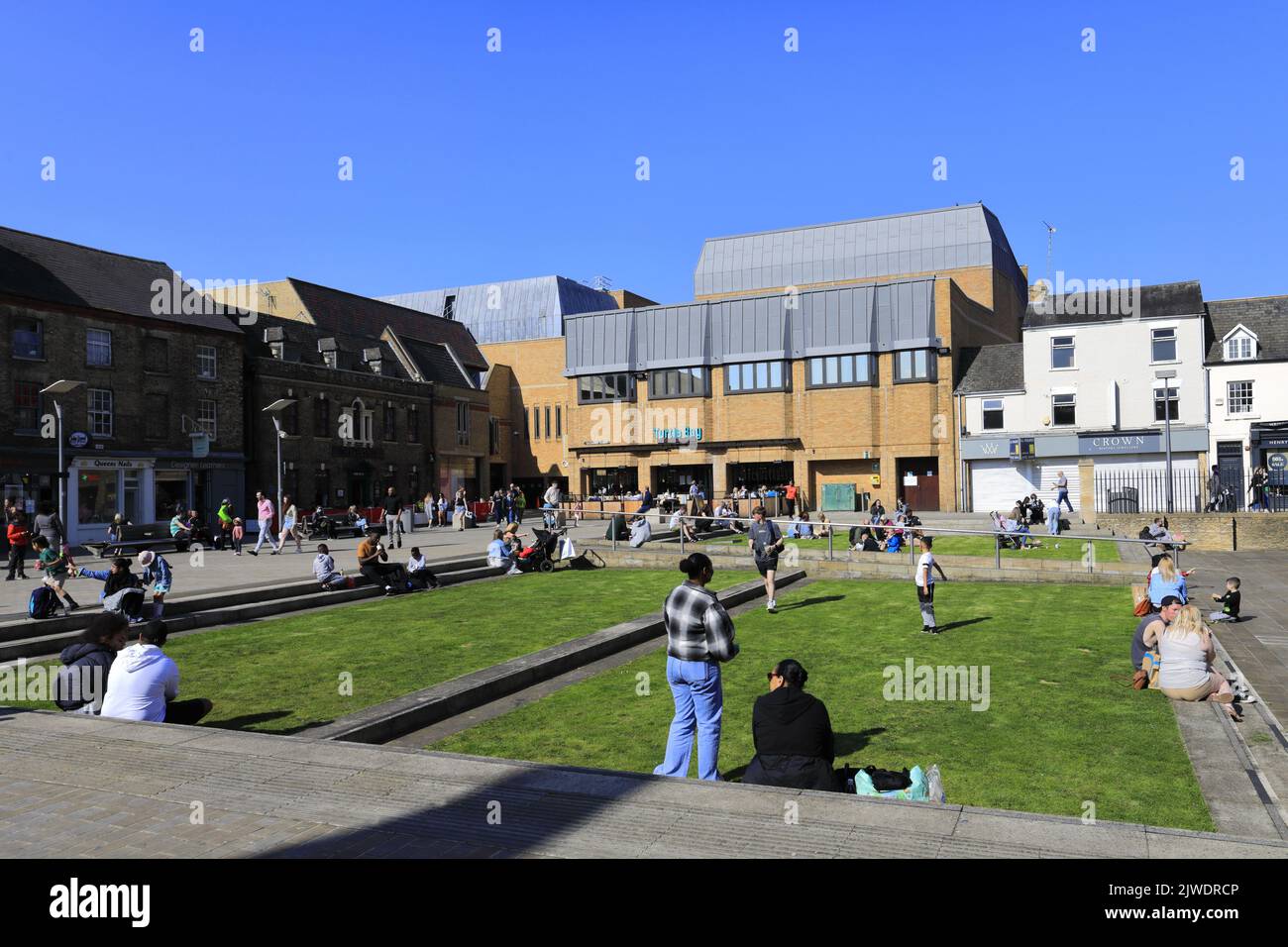 View over Cathedral square, Peterborough City, Cambridgeshire, England ...