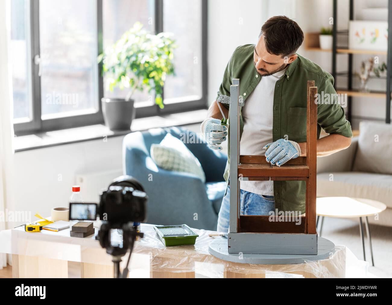 Repainting process hi-res stock photography and images - Alamy