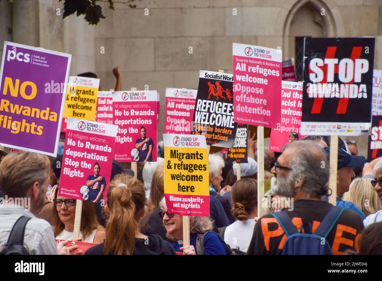 London, England, UK. 5th Sep, 2022. Pro-refugee protesters gathered ...