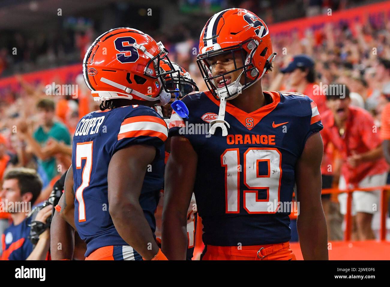 September 03, 2022: Syracuse Orange wide receiver Oronde Gadsden II (19 ...