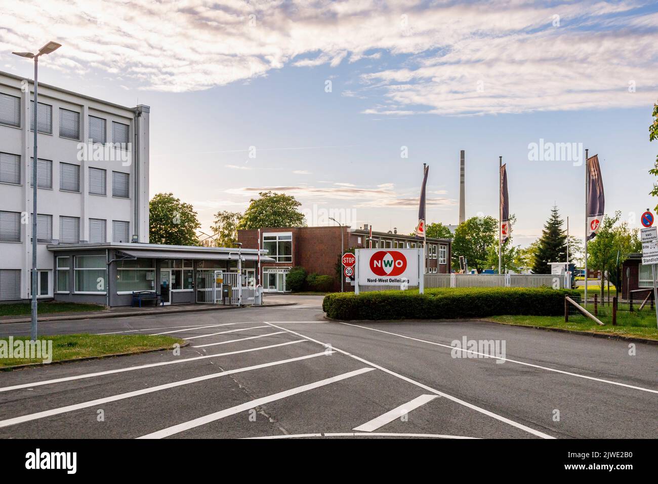 Petroleum architecture hi-res stock photography and images - Alamy