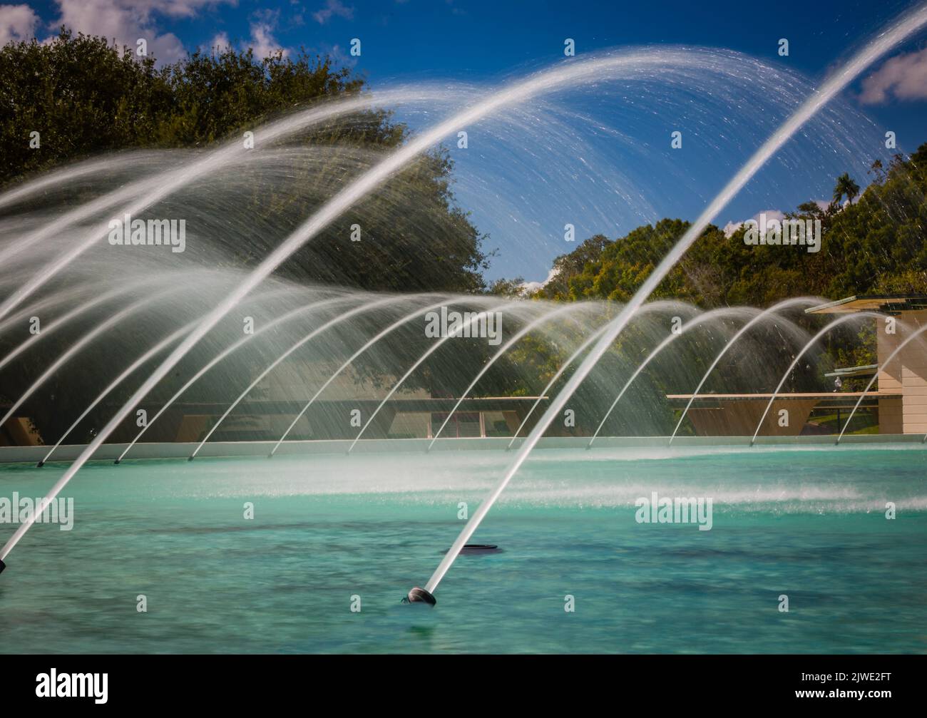 Circular fountain in Florida on windy day Stock Photo - Alamy