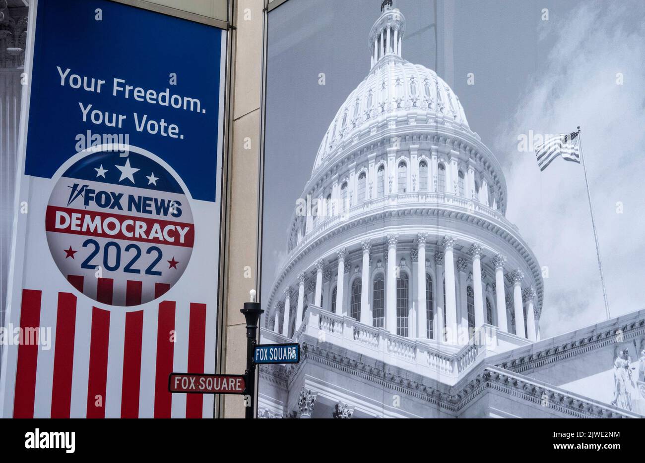 Voting usa 2022 hi-res stock photography and images - Alamy