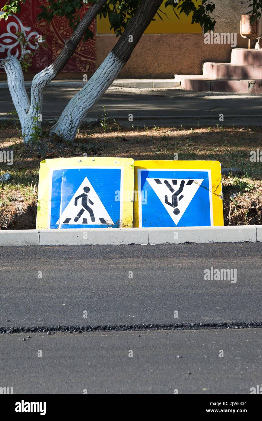Road signs Pedestrian crossing lie ground for the duration of the ...