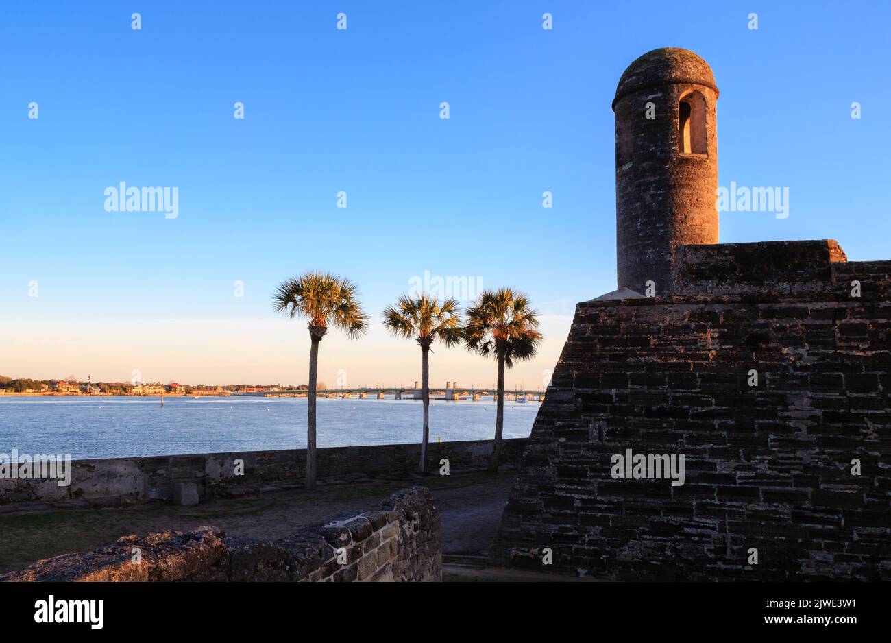 Dusk castillo de san hi-res stock photography and images - Alamy