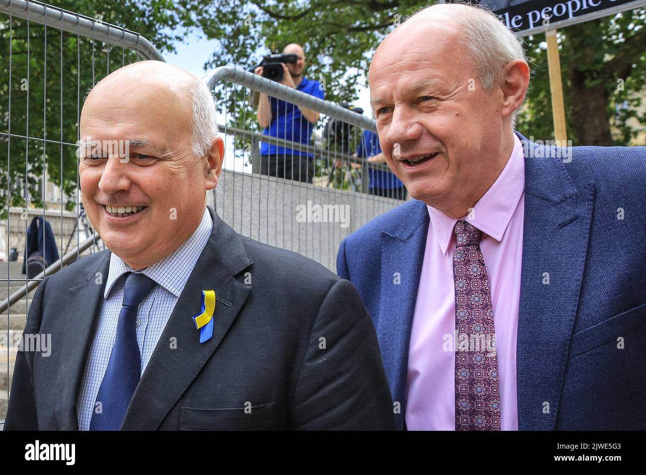 London, UK. 05th Aug, 2022. Iain Duncan Smith (left), with Damian Green ...