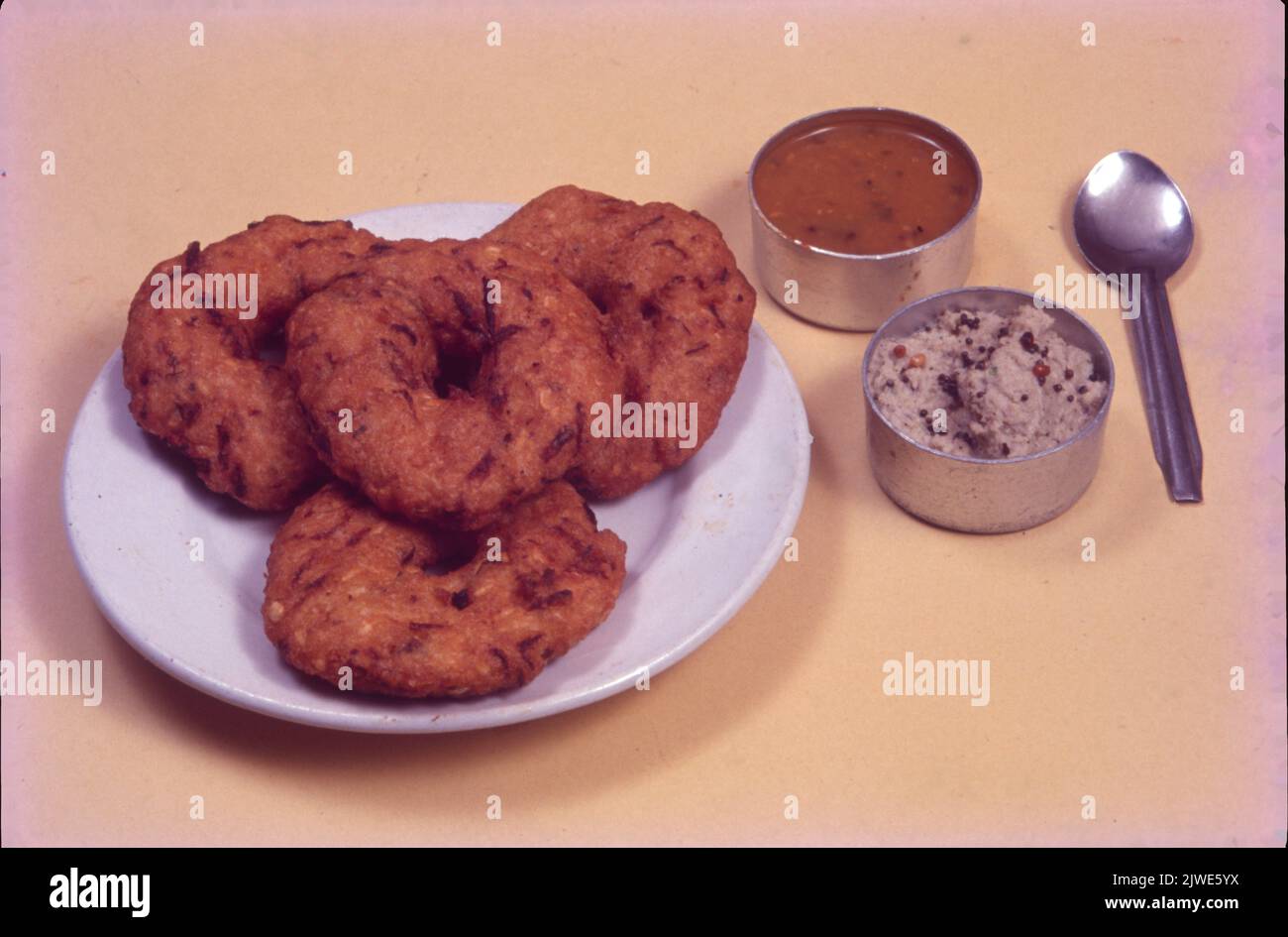 Vegetable Medu Vada with Chatni & Sambhar Stock Photo - Alamy