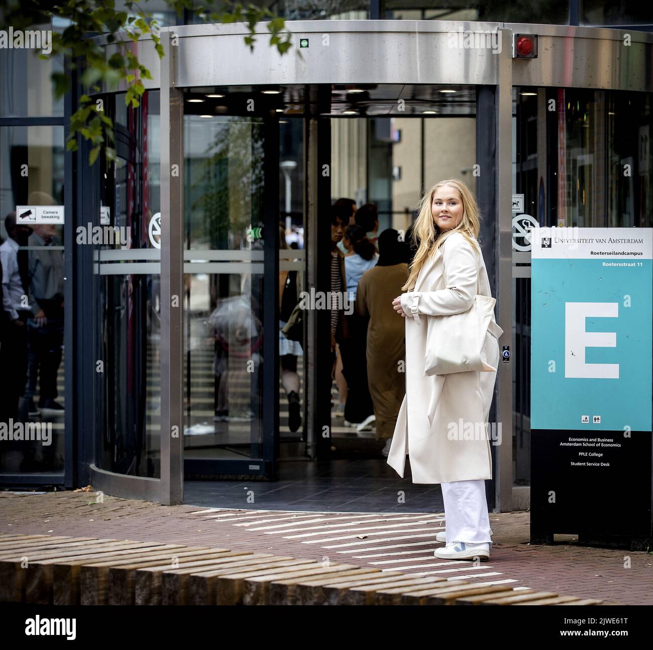 AMSTERDAM - 2022-09-05 16:59:45 AMSTERDAM - Princess Amalia arrives at ...