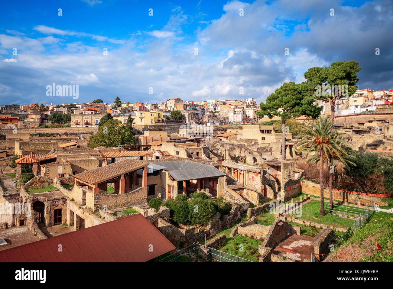Herculaneum italy vesuvius hi-res stock photography and images - Alamy