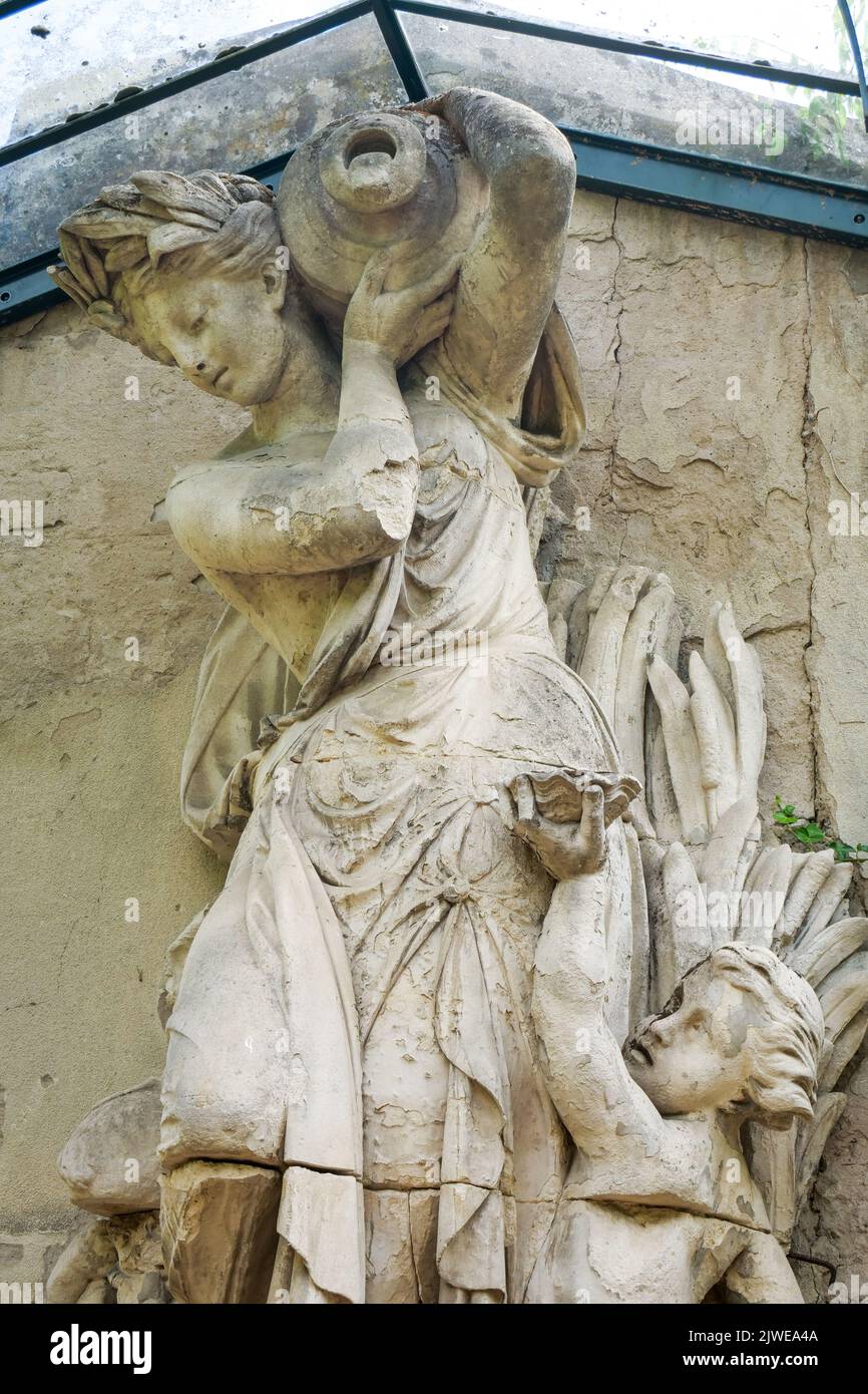 Waters Nymph statue by Ernest Carrier-Belleuse, Vichy, Allier, AURA ...