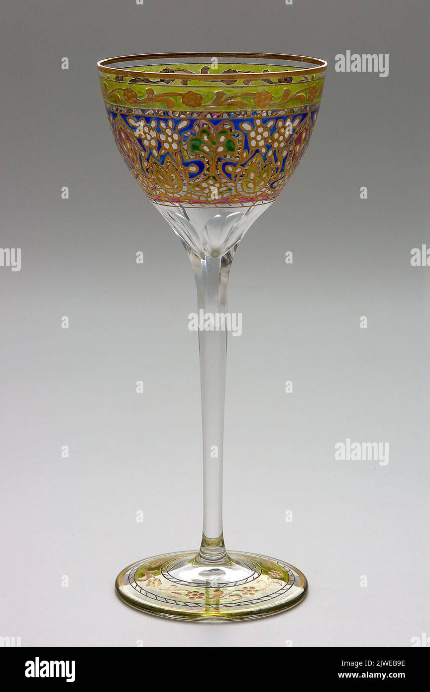 Wine glass. Heckert Fritz (Petersdorf ; 1866-1918), glass refinery ...