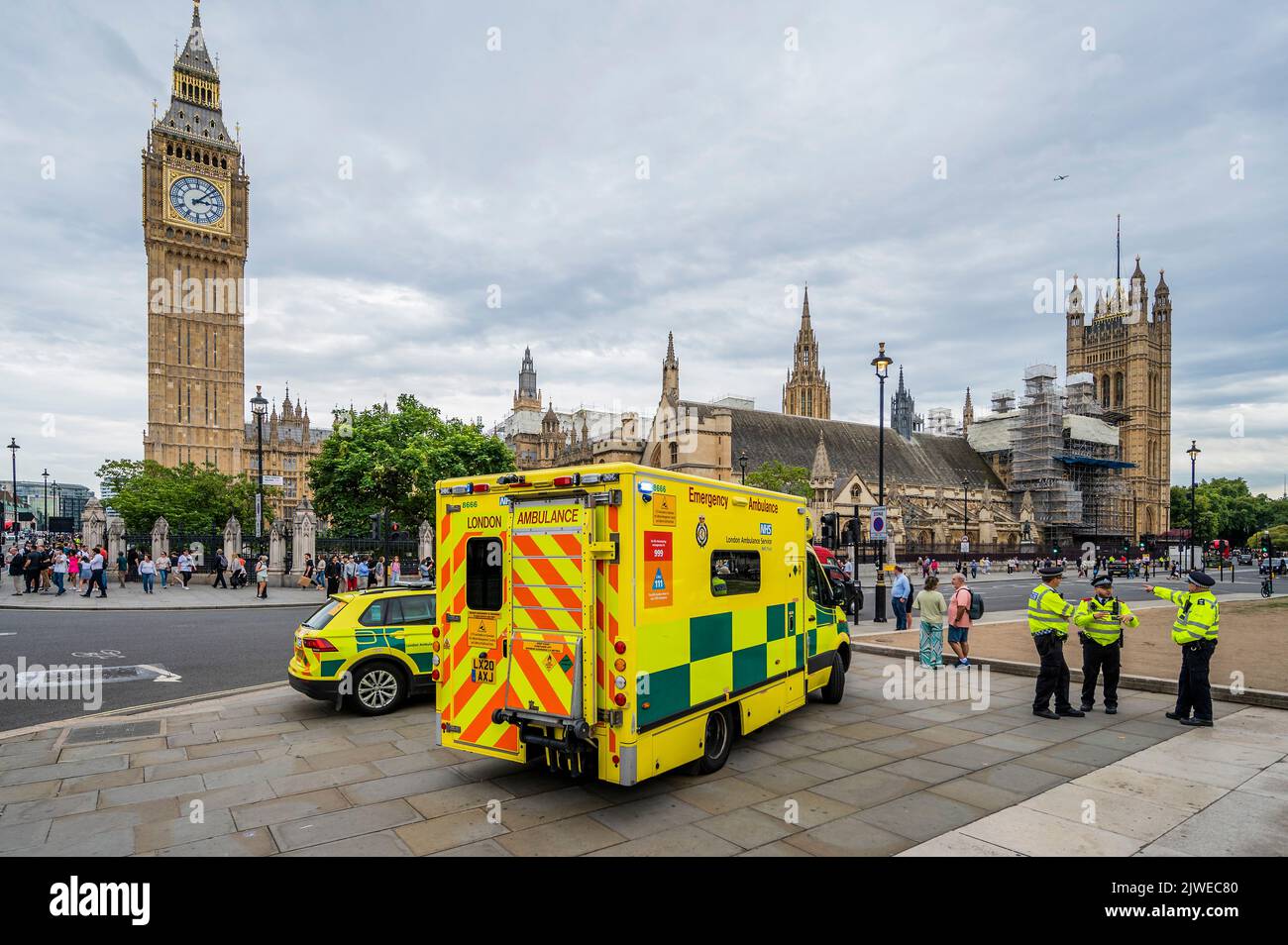 Oaramedic hi-res stock photography and images - Alamy