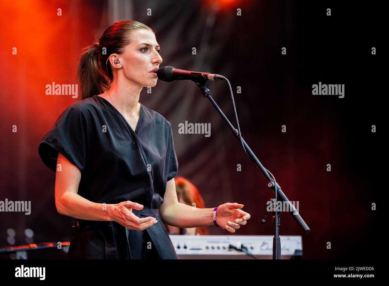 Hannah sian topp hi-res stock photography and images - Alamy