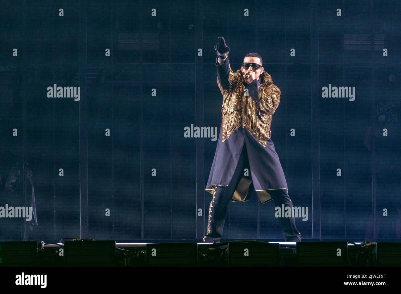 Puerto rican singer daddy yankee hi-res stock photography and images ...