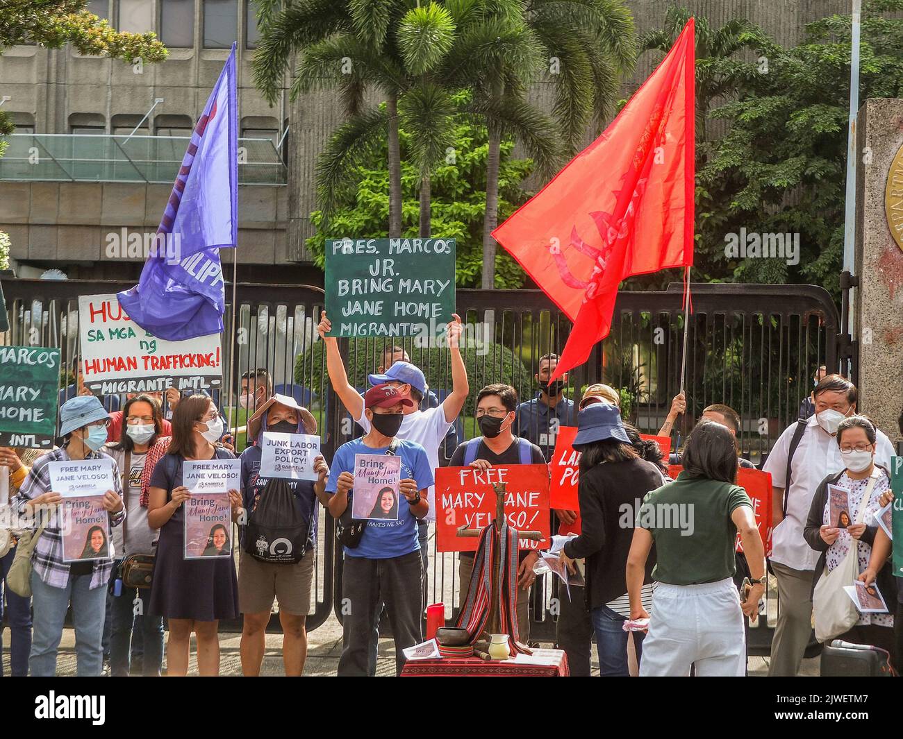 Pasay, Philippines. 05th Sep, 2022. Militant protesters picket at the ...