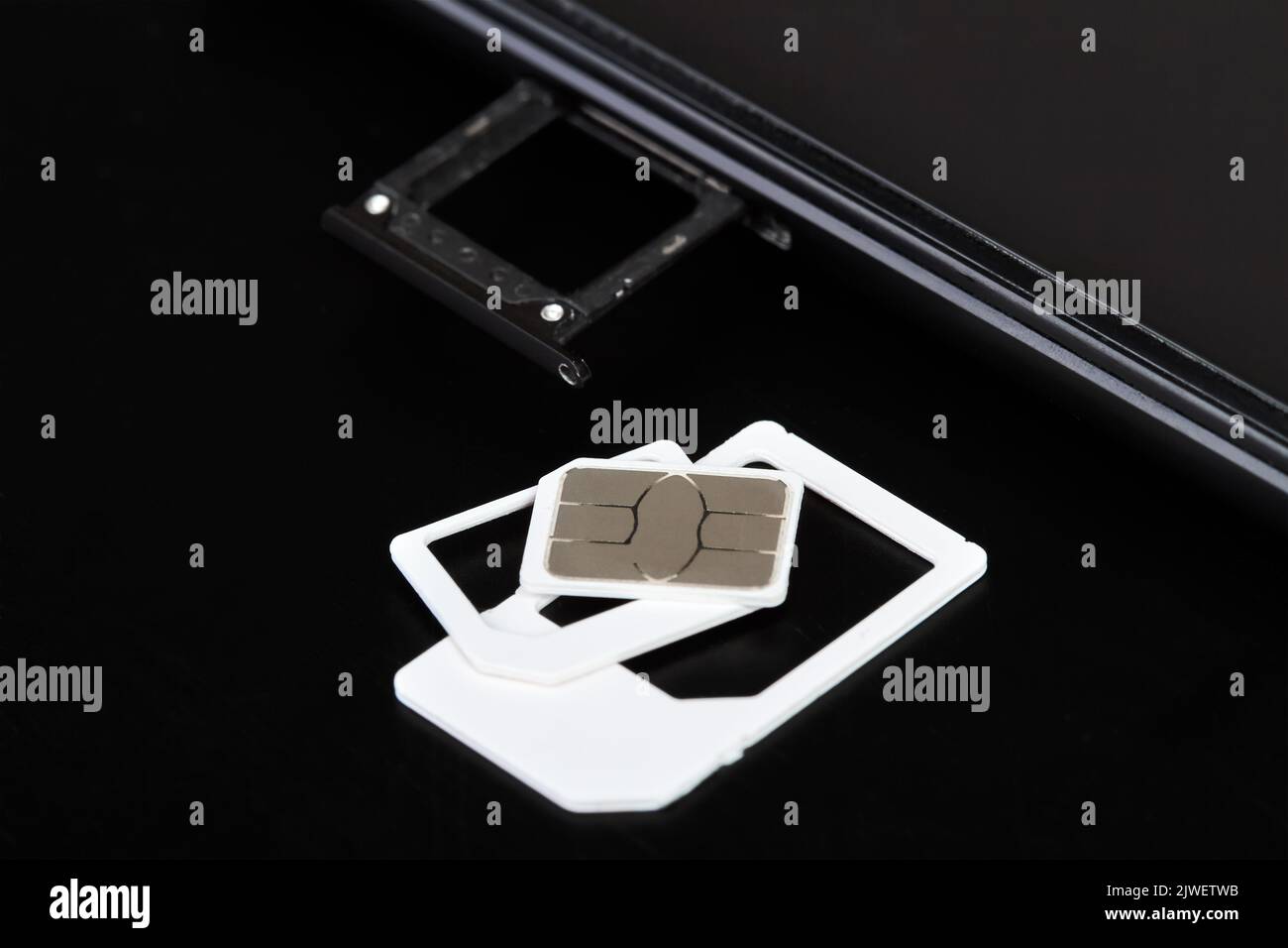 Inserting a sim card hi-res stock photography and images - Alamy