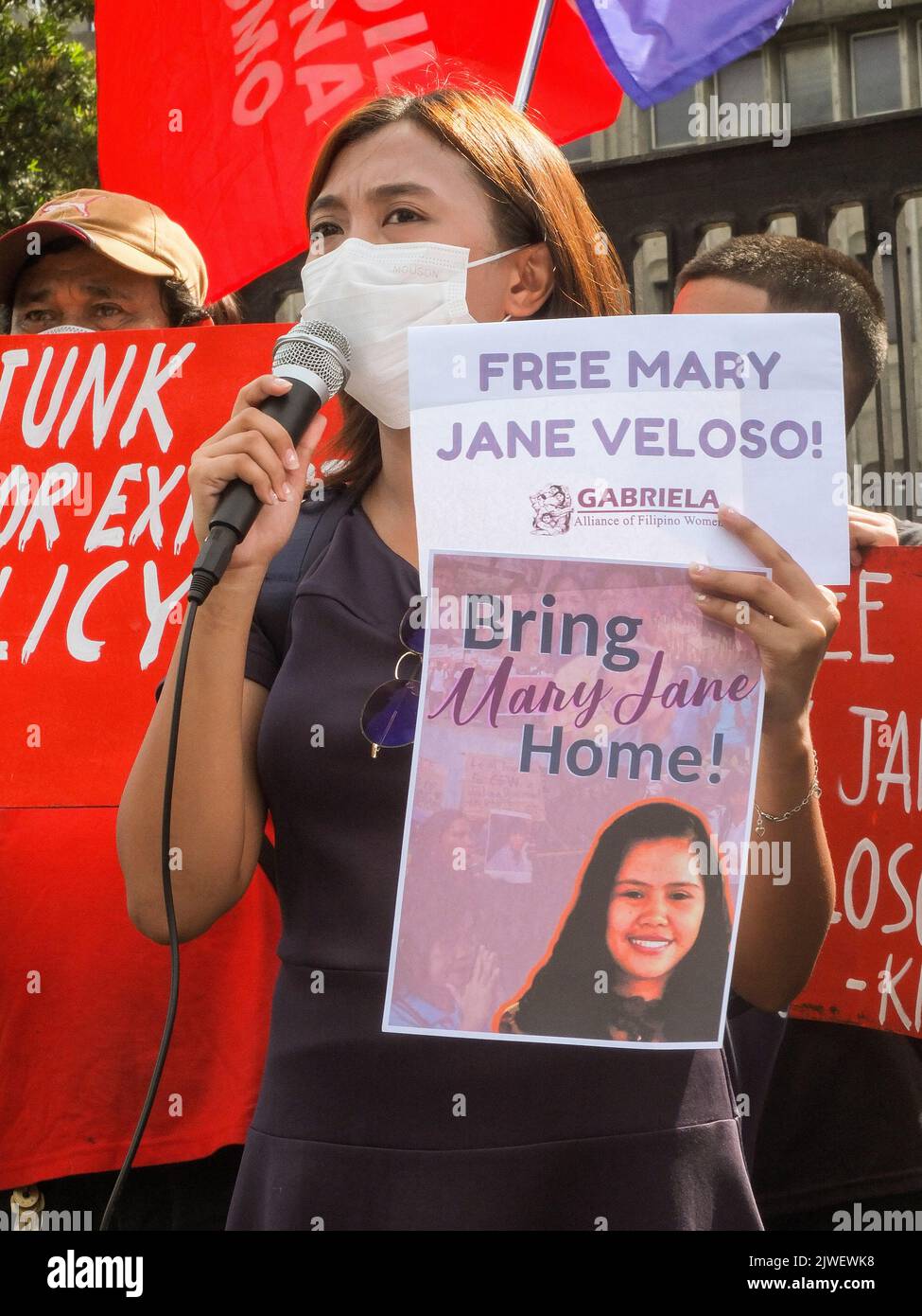 Migrante international philippines hi-res stock photography and images - Alamy