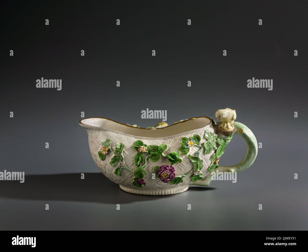 Bourdalou – a chamber pot. Kaiserliche Porzellanmanufaktur in Wien ...