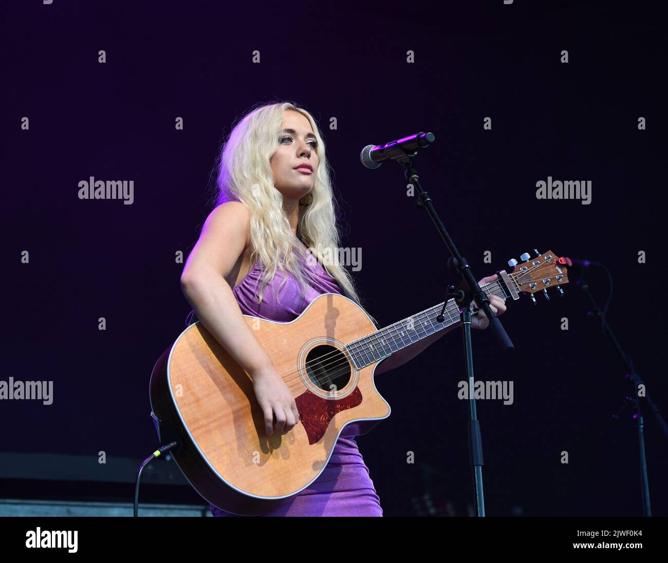 September 4, 2022, Portsmouth, Virginia, USA: MEGAN MORONEY brings some ...