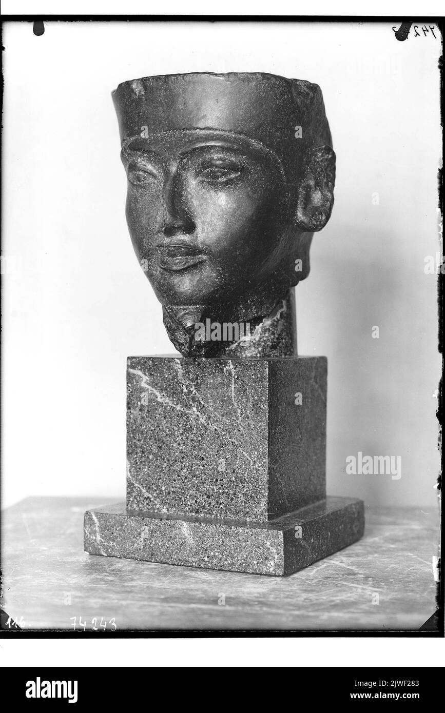 Tut ankh amon Black and White Stock Photos & Images - Alamy