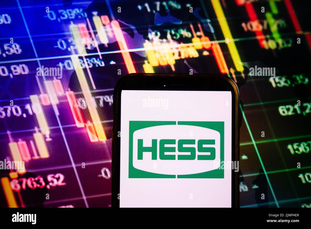 KONSKIE, POLAND - September 04, 2022: Smartphone displaying logo of Hess company on stock ...