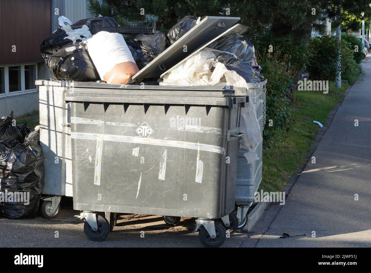 Waste containers ground hi-res stock photography and images - Alamy