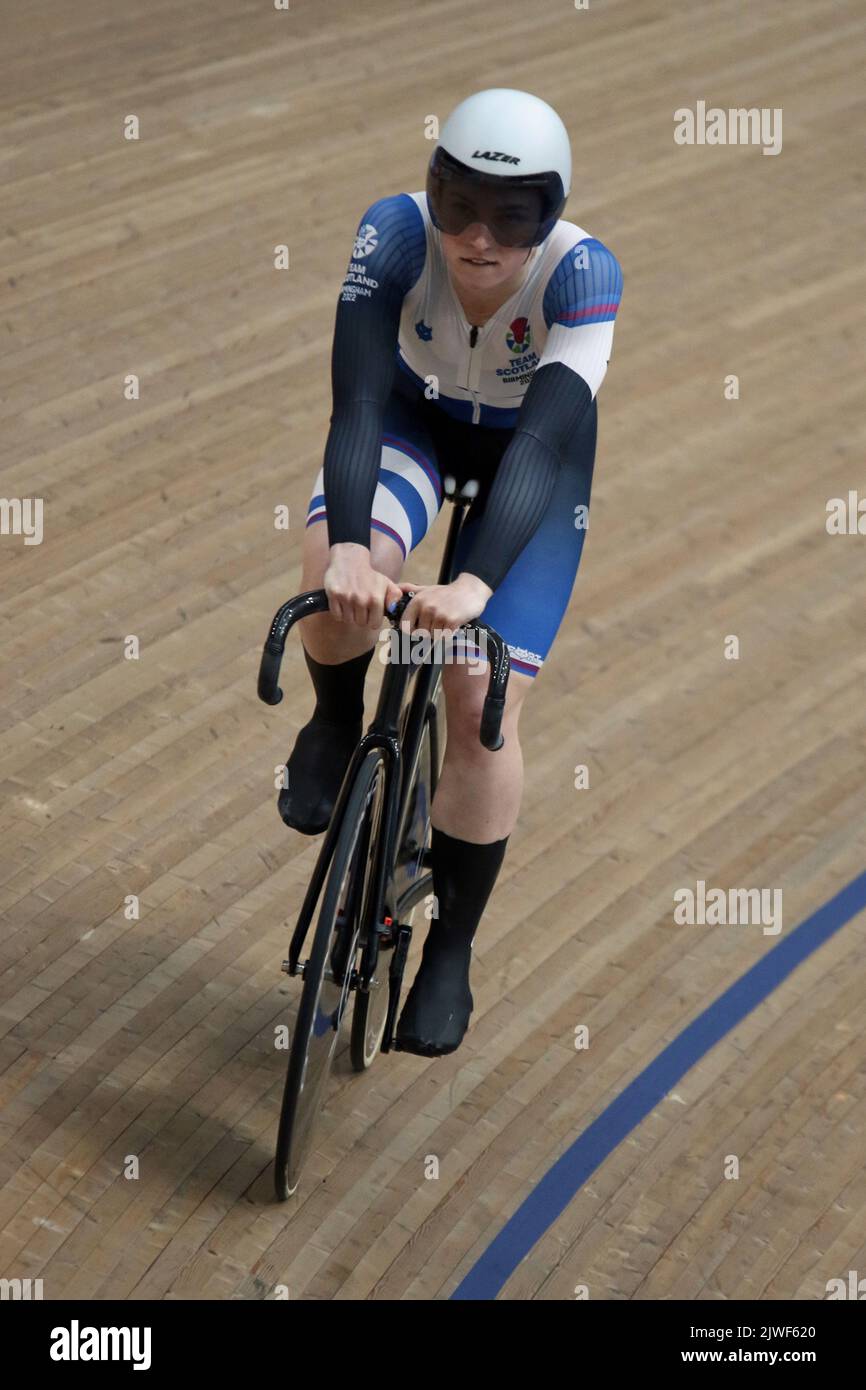 Lauren BELL of Scotland in the Women's Sprint cycling at the 2022 ...