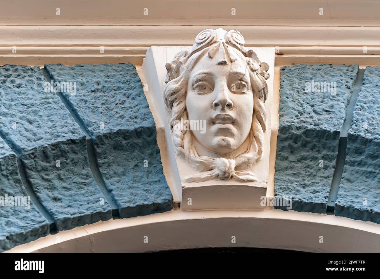 Mascaron architecture in old building hi-res stock photography and ...