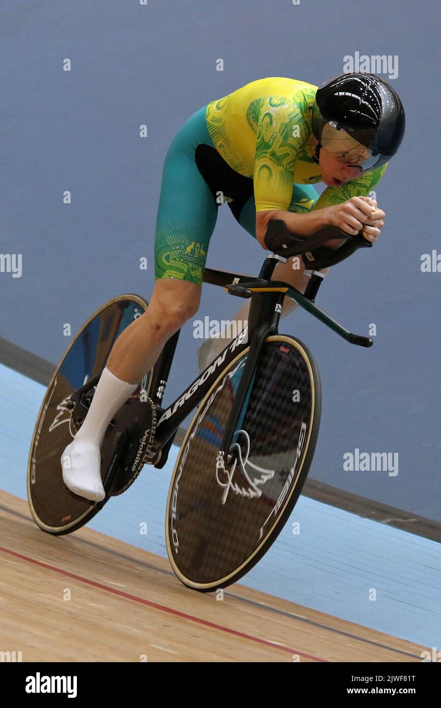 Sarah ROY of Australia in the women's 3000m Individual Pursuit cycling ...