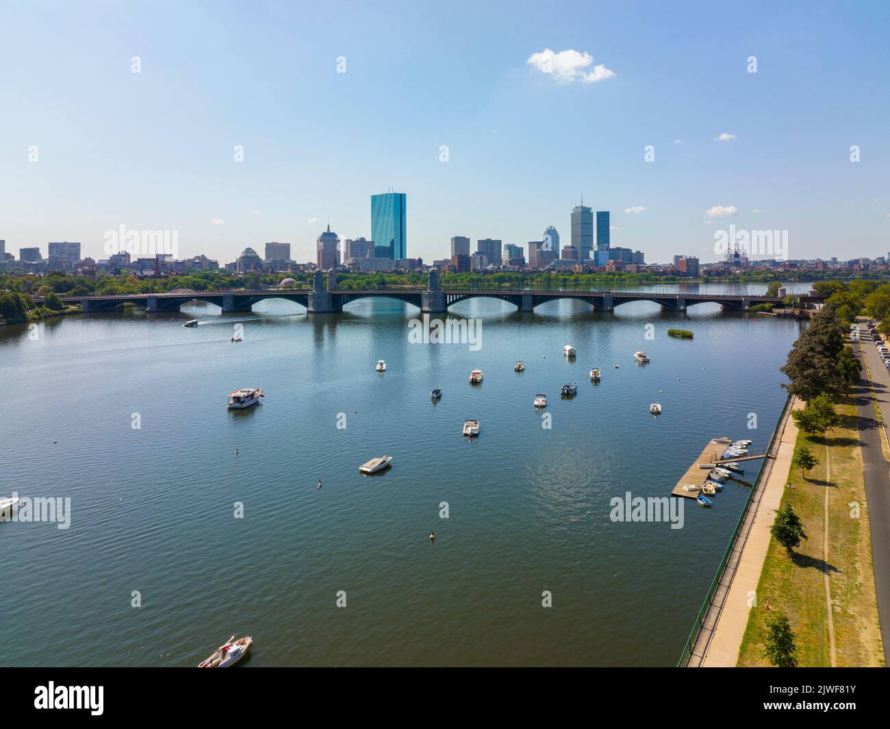 Longfellow Bridge aerial view that connects city of Cambridge and ...