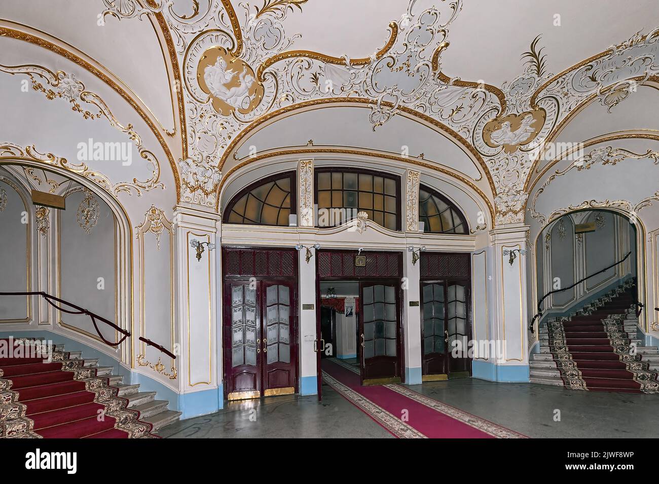 Stucco theater hi-res stock photography and images - Alamy